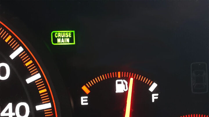 "Cruise Main" Light On In Your Honda or Acura? (Causes and How to Fix)