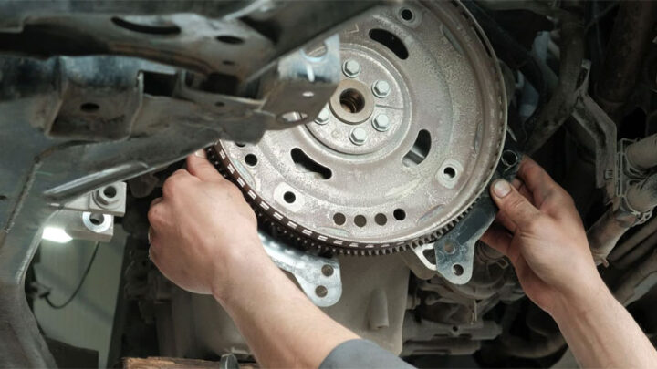 9 Parts of an Automatic Transmission (and What Each Part Does)